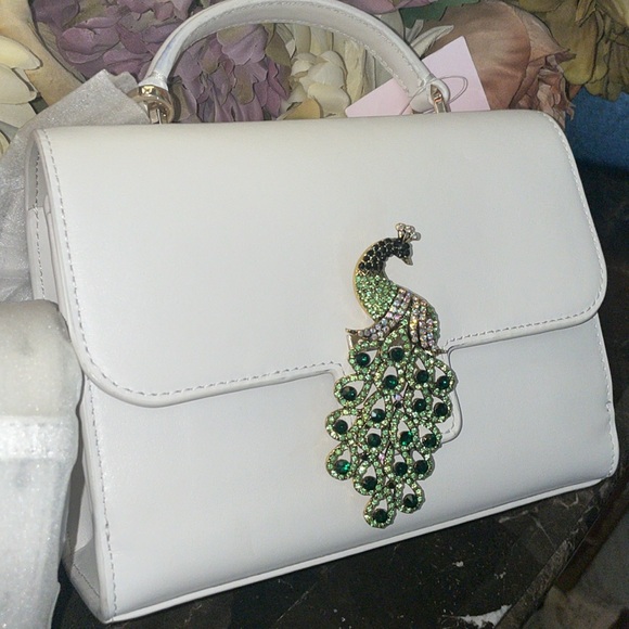 kate spade | Bags | Kate Spade Crossbody Handbag With Beautiful ...